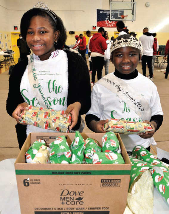 Northcott Neighborhood House hosts 3rd annual 'Tis the Season Turkey ...