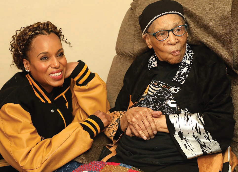Actor Kerry Washington visits Anna Mae Robertson,6888 World War II ...