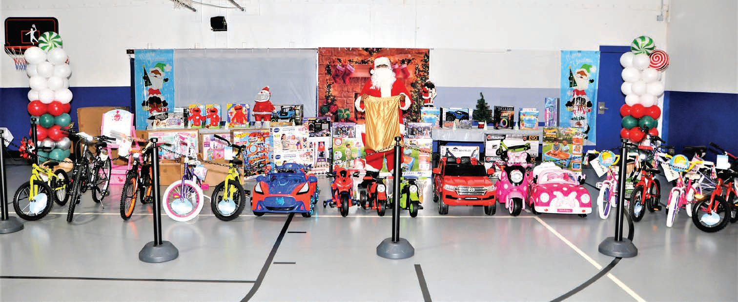 We Care Crew hosts 'Breakfast with Santa' at King Center - Milwaukee ...
